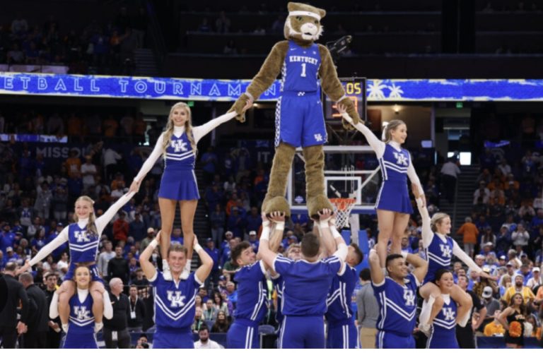 Kentucky Cheerleading finishes second in UCA National Competition ...
