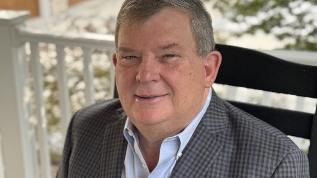 Collins recognized as Ky. Veterinarian of the Year - Mountain Top Media